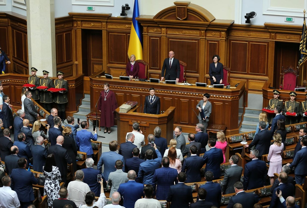 Who is Volodymyr Zelensky, president of Ukraine?