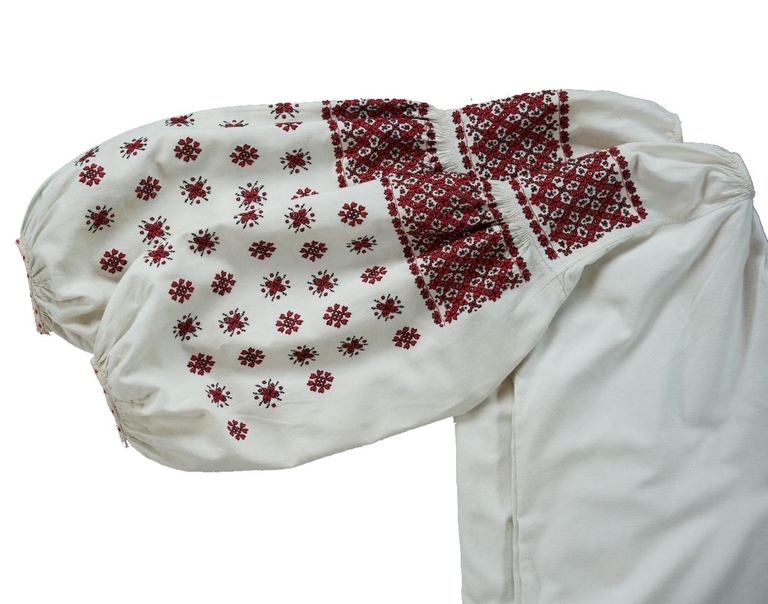 Vyshyvanka in photos: Ukrainian traditional clothing through time
