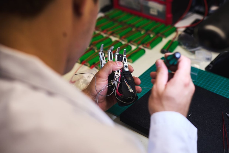 Pushing boundaries of prosthetics, Ukrainian startup Esper Bionics ...