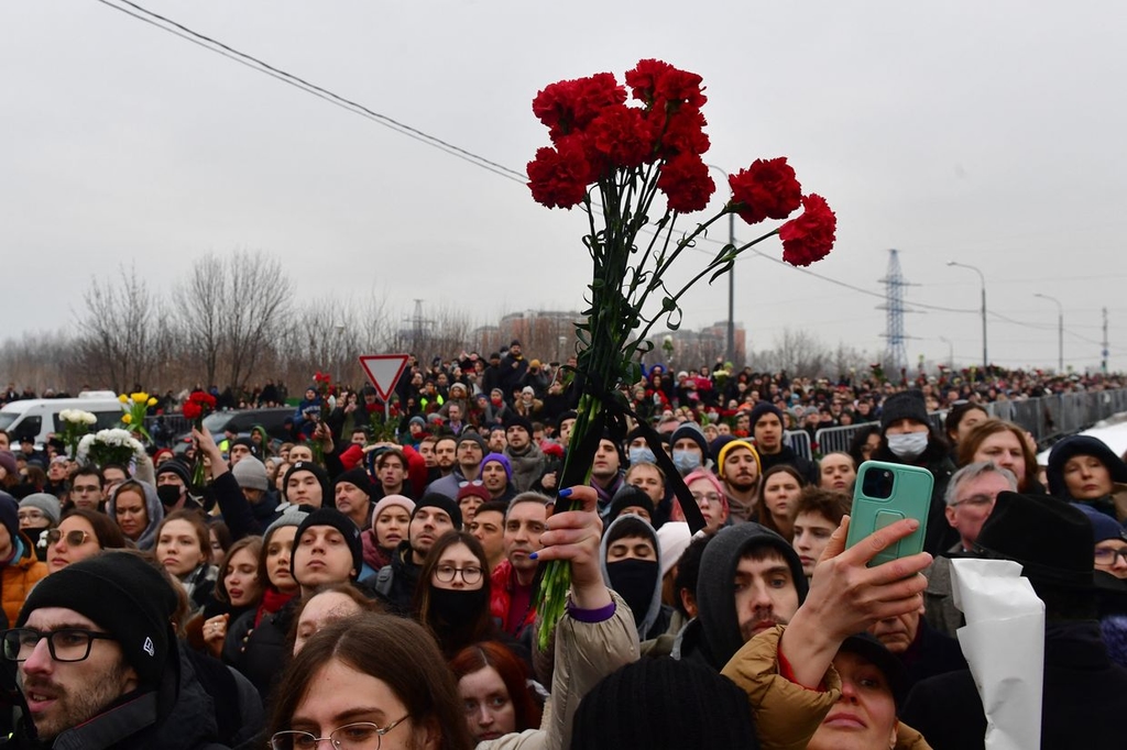 Torn apart by infighting, without a plan, what comes next for Russia’s ...