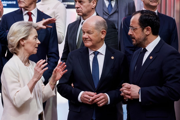 Leaders from 31 countries gather for Paris summit to strengthen support ...