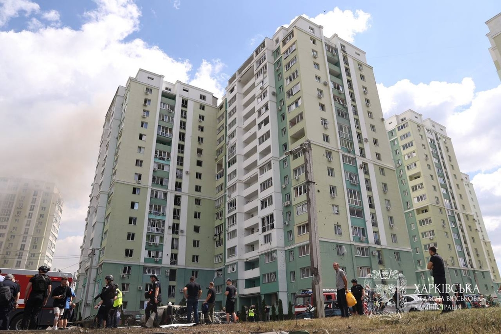 Russian glide bombs strike Kharkiv residential high-rise building ...