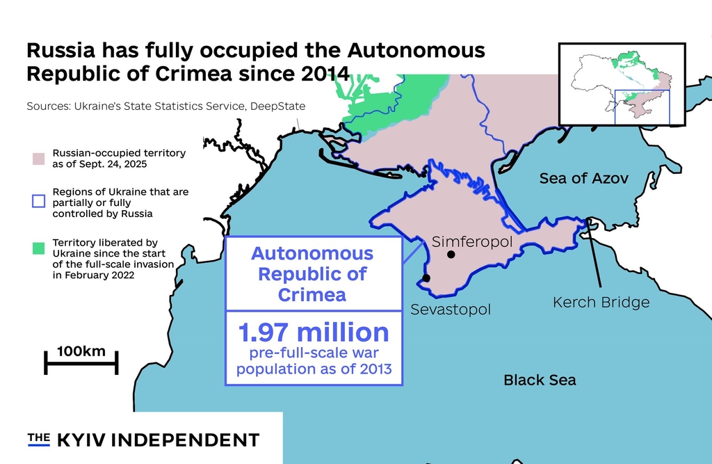 Ukraine reports new strikes on bridges linking Crimea with mainland