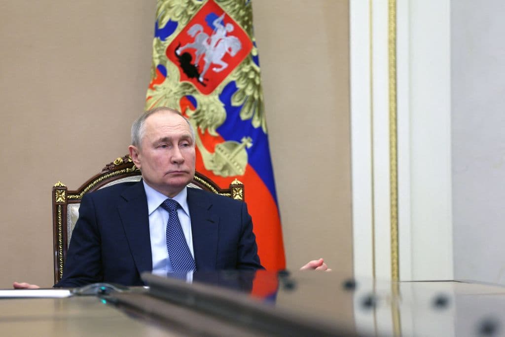 Putin announces Easter ceasefire, Zelensky calls for 30-day truce