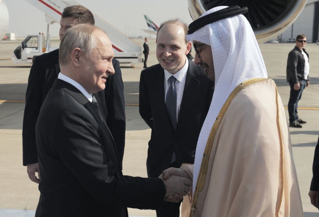 Putin arrives in UAE in first leg of Middle East trip