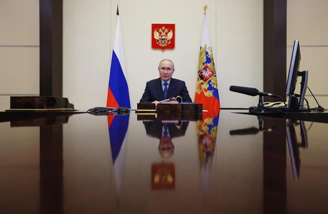 Putin seeking to blame Ukraine for Moscow shooting, despite ISIS taking ...