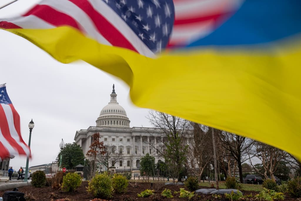 US senators propose using frozen Russian assets to support Ukraine's ...