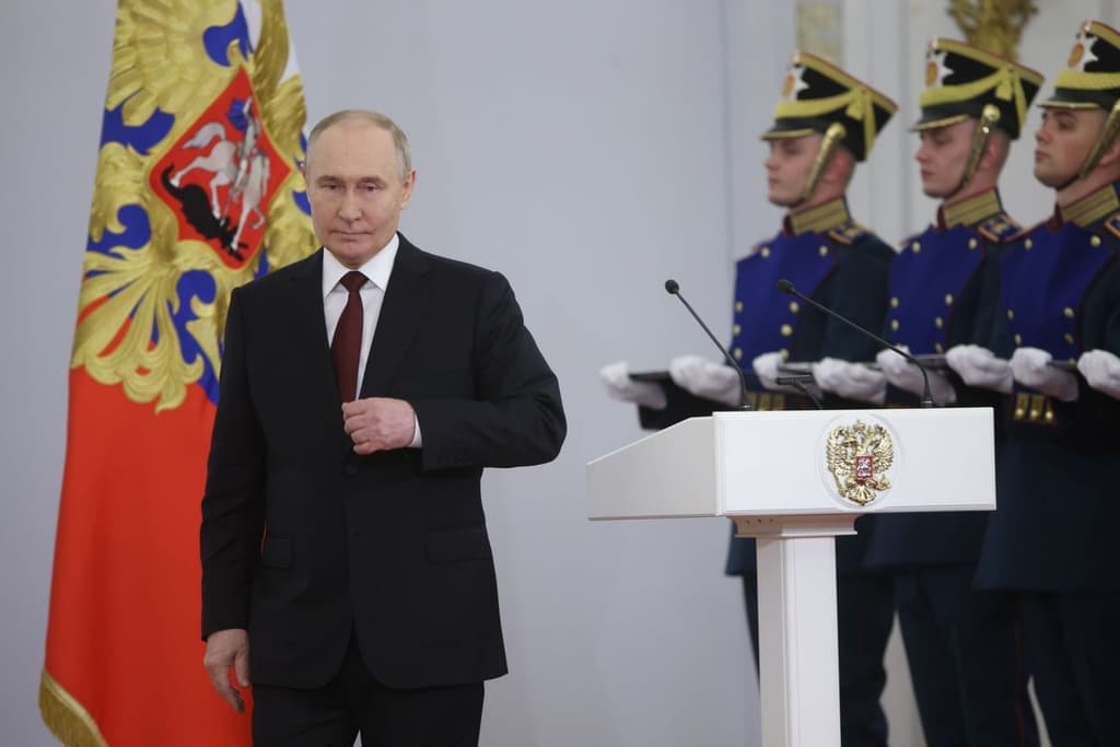 Putin more than doubles lump-sum payment for joining war against Ukraine