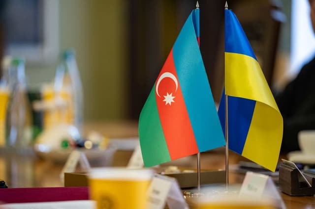 Negotiations underway on Azeri gas transit to EU via Ukraine ...
