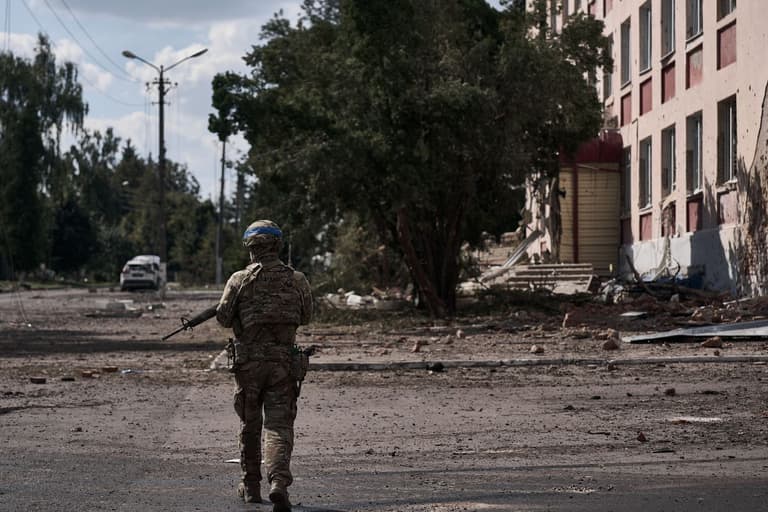 Ukraine says it's ready to fight in Kursk Oblast 'as long as necessary ...