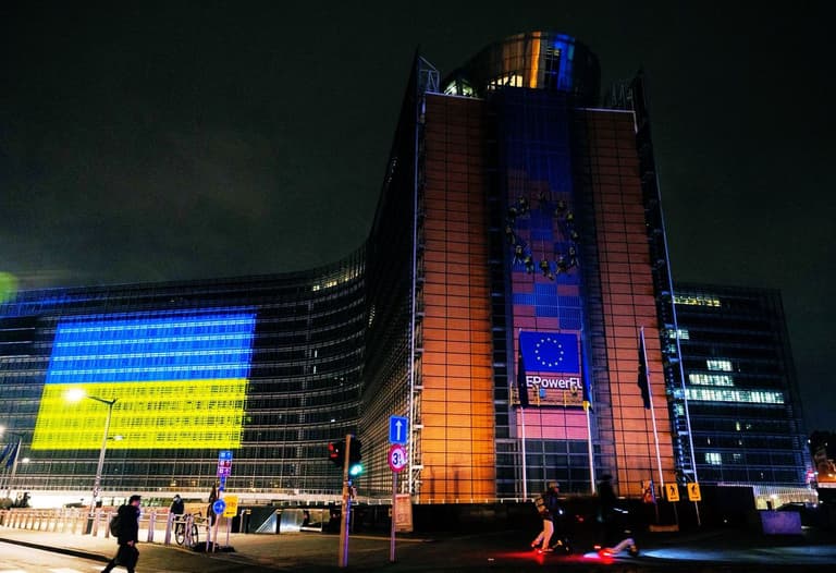 EU affirms Ukrainian territorial integrity, decries Russian sham ...
