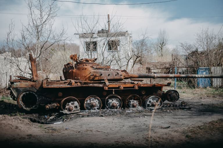 Russian tank losses in Ukraine — Syrskyi claims 1,159 'hit' since start ...