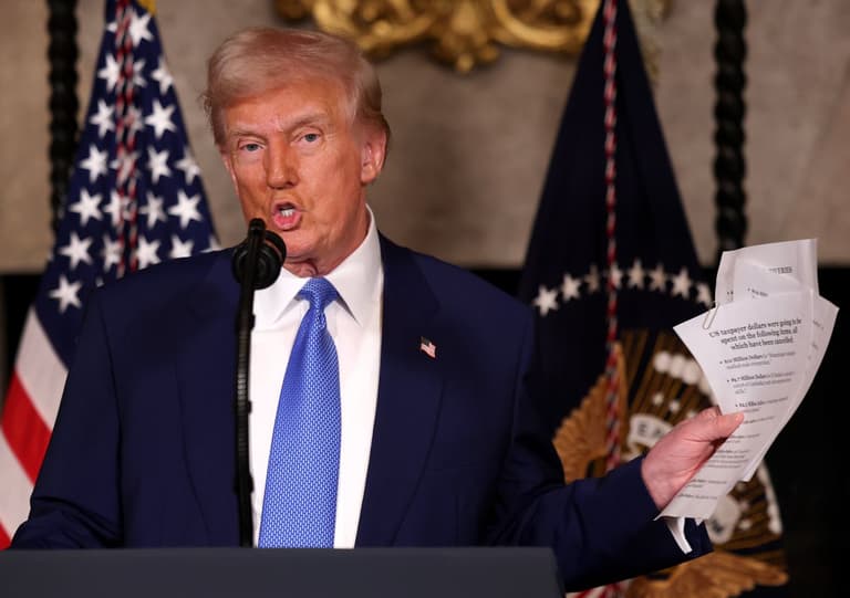 Ukraine, Russia 'very close to a deal,' Trump says