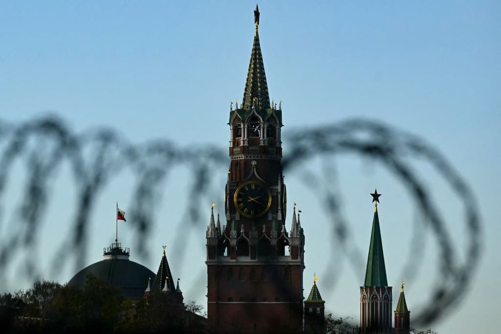 Kremlin's war economy shows cracks as military spending boom fades