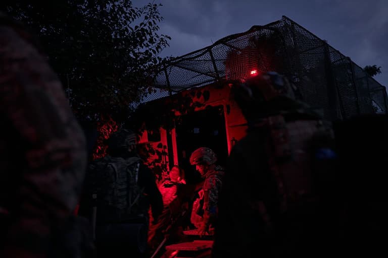 Russian forces edge westward, probe Ukrainian defenses in ...