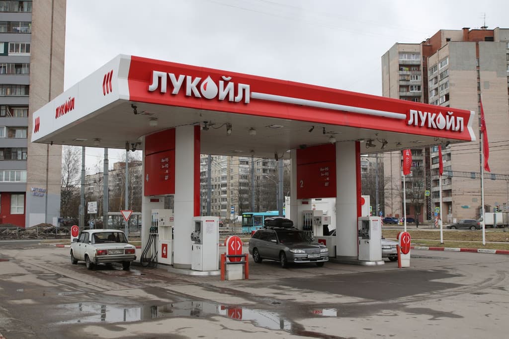 Russian fuel crisis escalates as half of gas stations in occupied ...