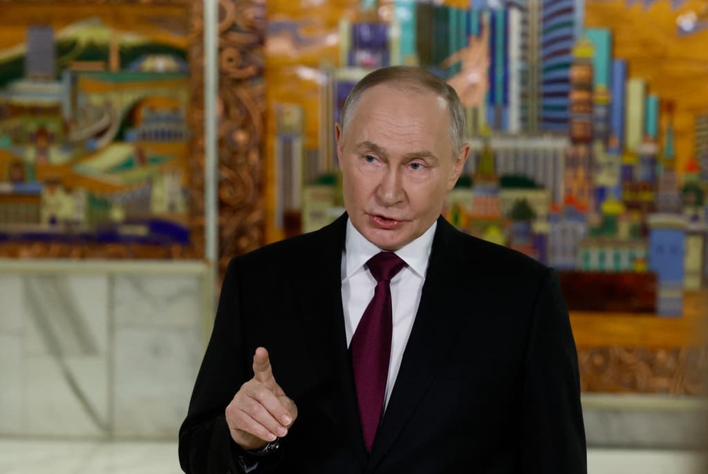 Russia 'ready right now' for war with Europe, Putin says before meeting ...