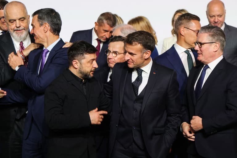 Zelensky, UK, France sign declaration on deploying troops in Ukraine ...