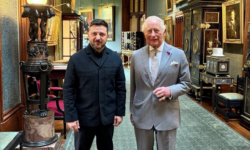 Zelensky meets King Charles during UK visit focused on peace talks