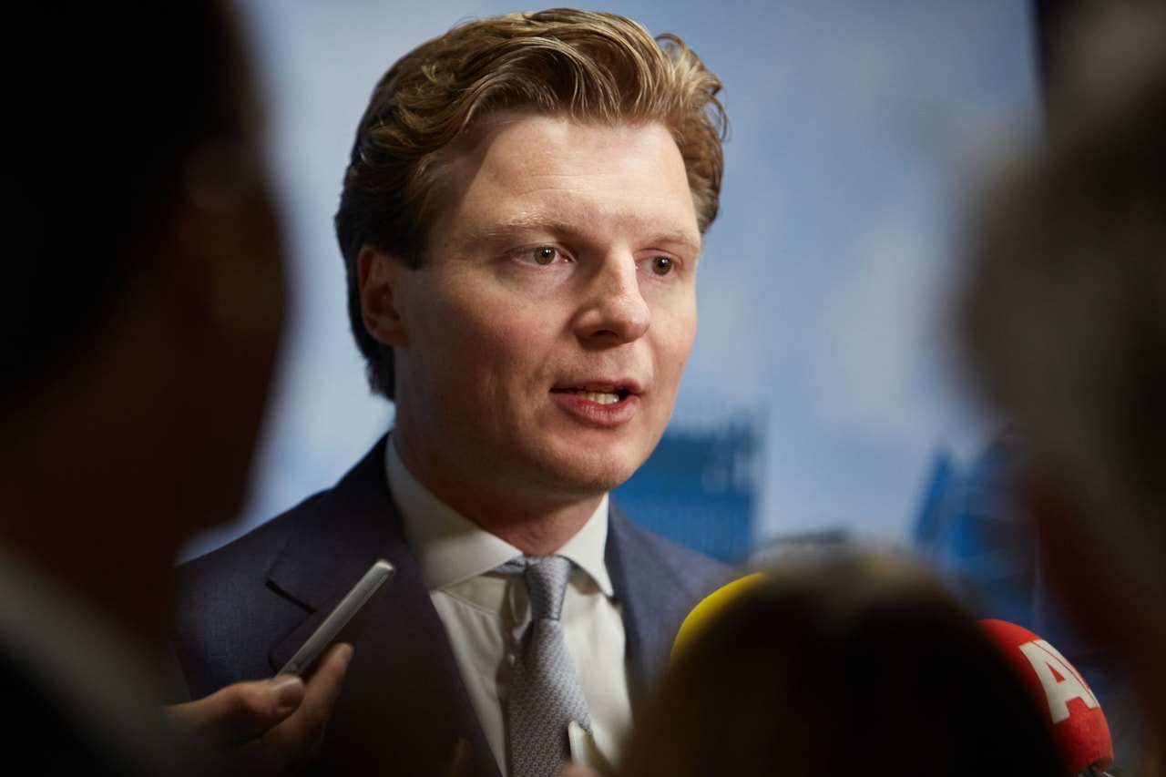 Ukraine destroys Russian 'terminator on tracks' engineering vehicle in ...